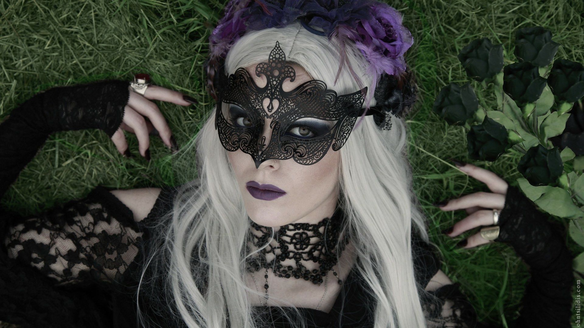 Gothic Elegance: Masked Blonde Beauty with Rose and Lipstick HD Wallpaper