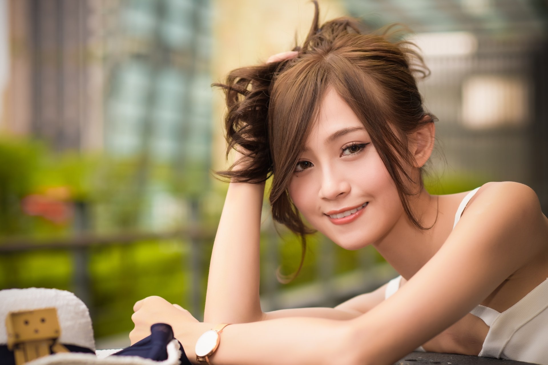 Radiant Asian Beauty: 4K Ultra HD Portrait of Smiling Brunette Model