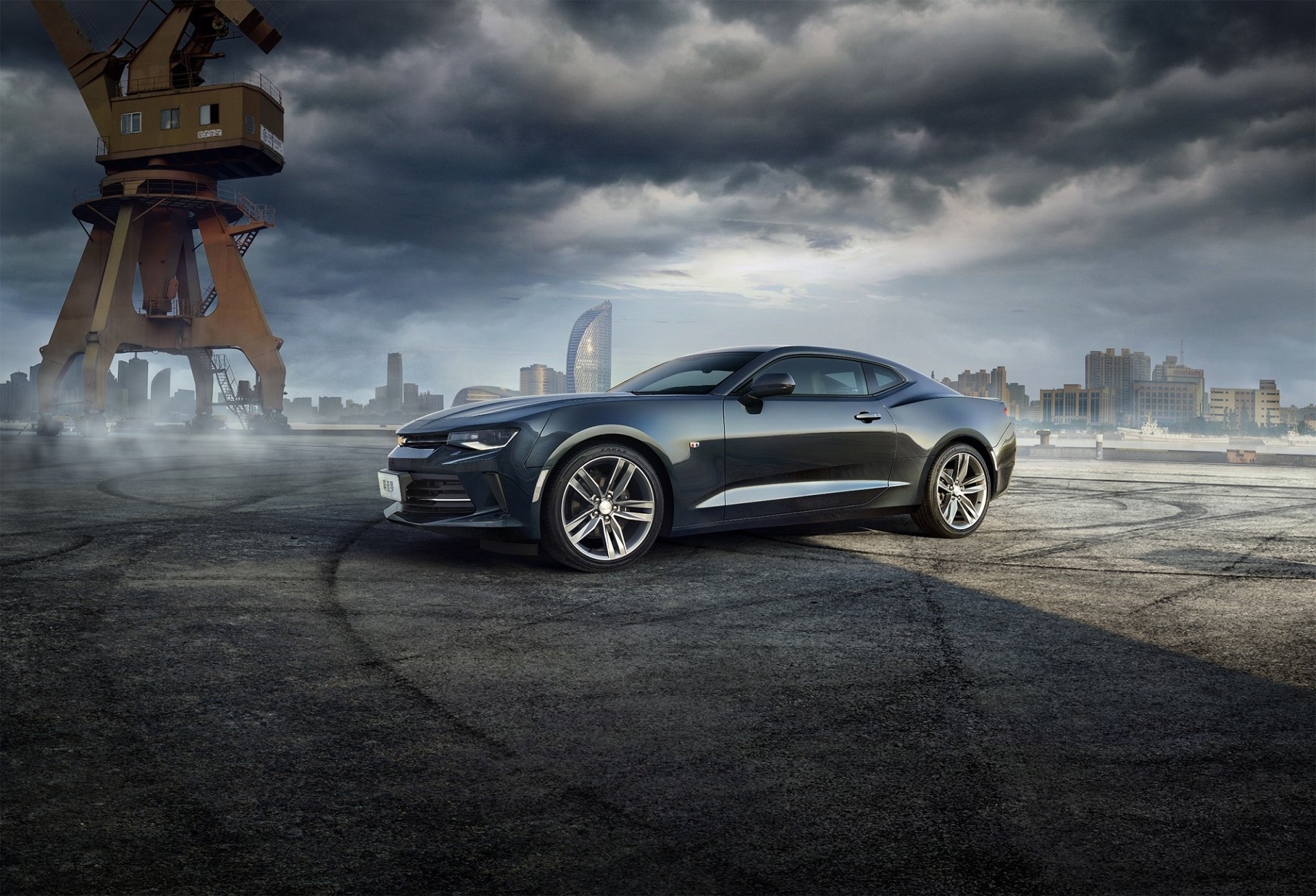 HD Silver Chevrolet Camaro Muscle Car Wallpaper – Power Meets Style