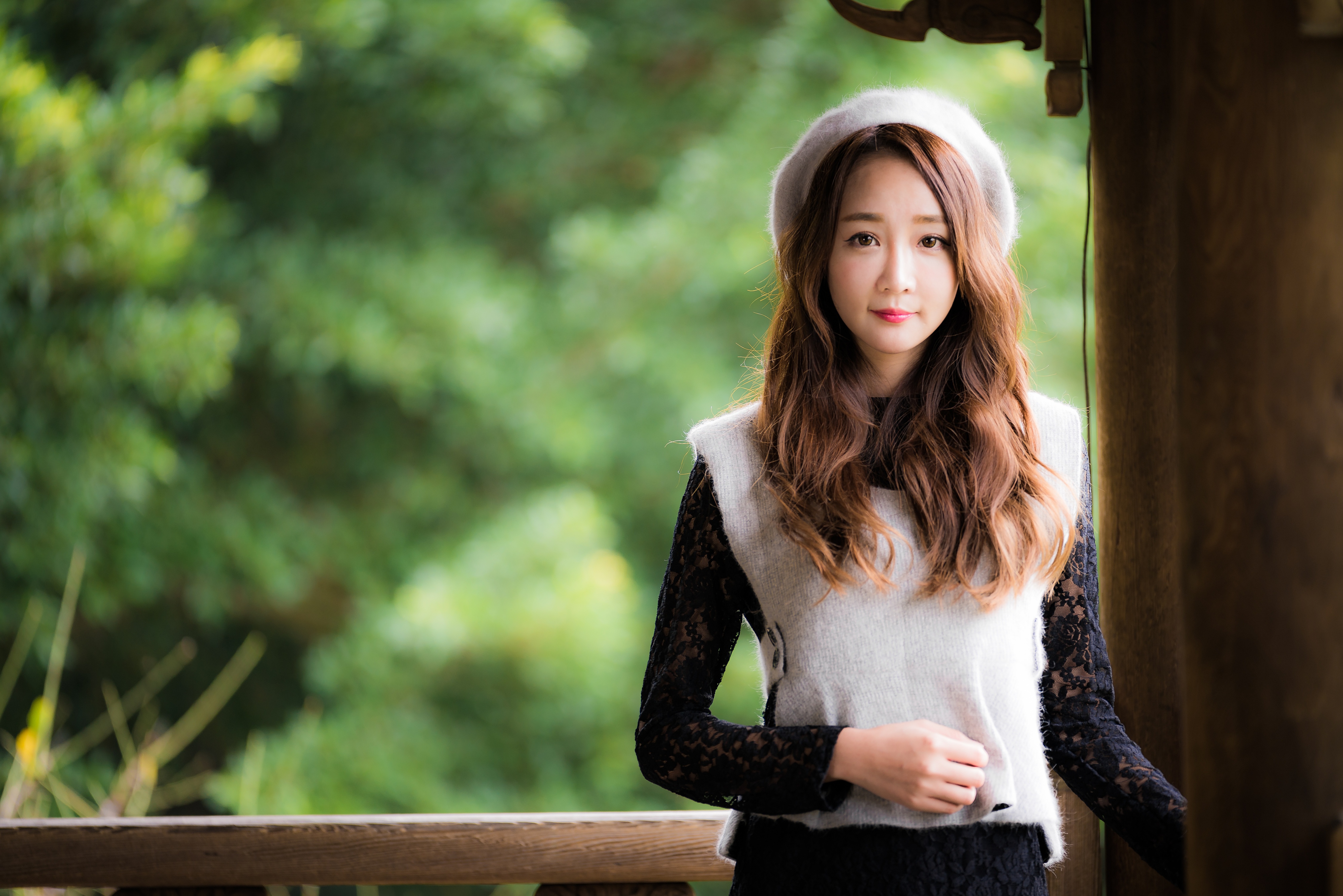 Elegant Brunette Model in Hat – Stunning 4K Portrait with Depth of ...