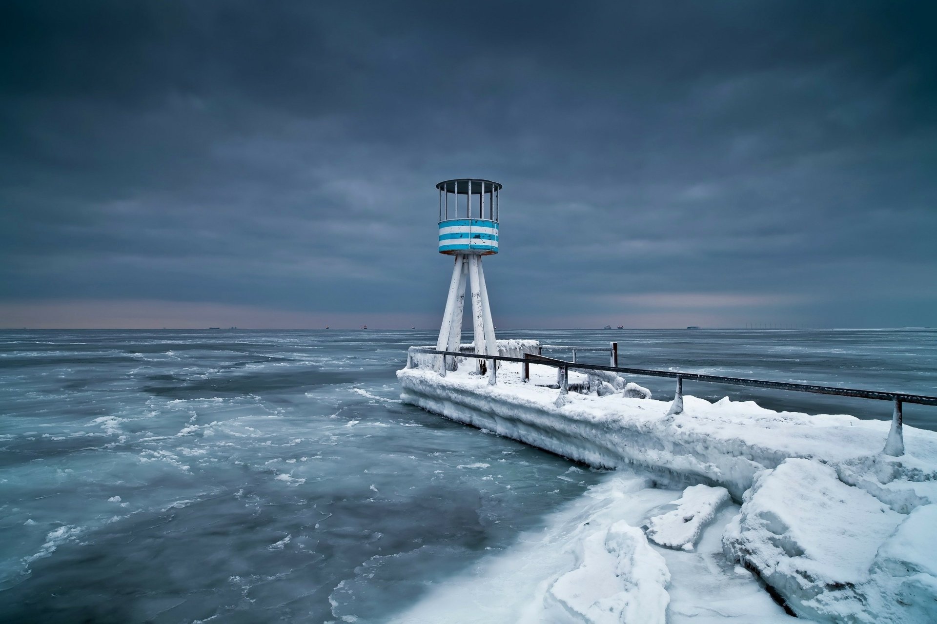 Winter’s Frozen Lighthouse by the Icy Ocean Horizon – HD Wallpaper ...