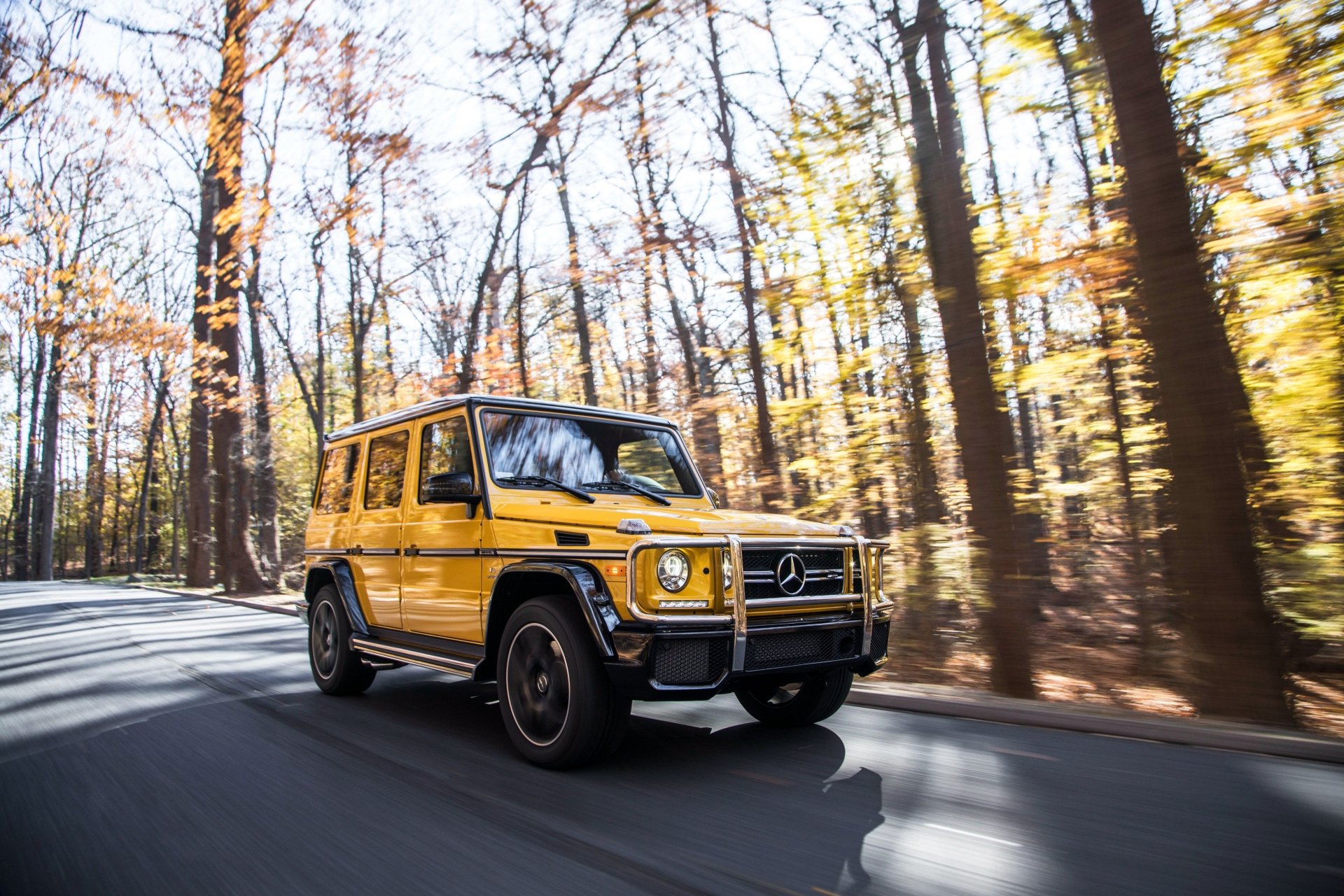 Mercedes-AMG G 63 Yellow SUV | 4K Ultra HD Autumn Drive Wallpaper