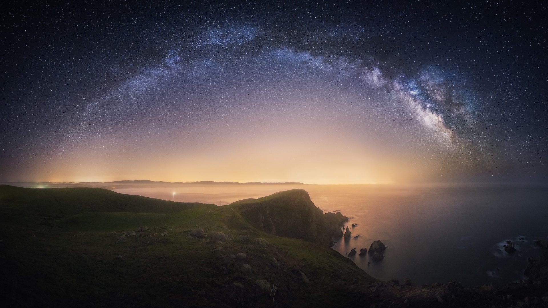 Milky Way Horizon — Starry Night Over Ocean Cliffs (HD Wallpaper ...