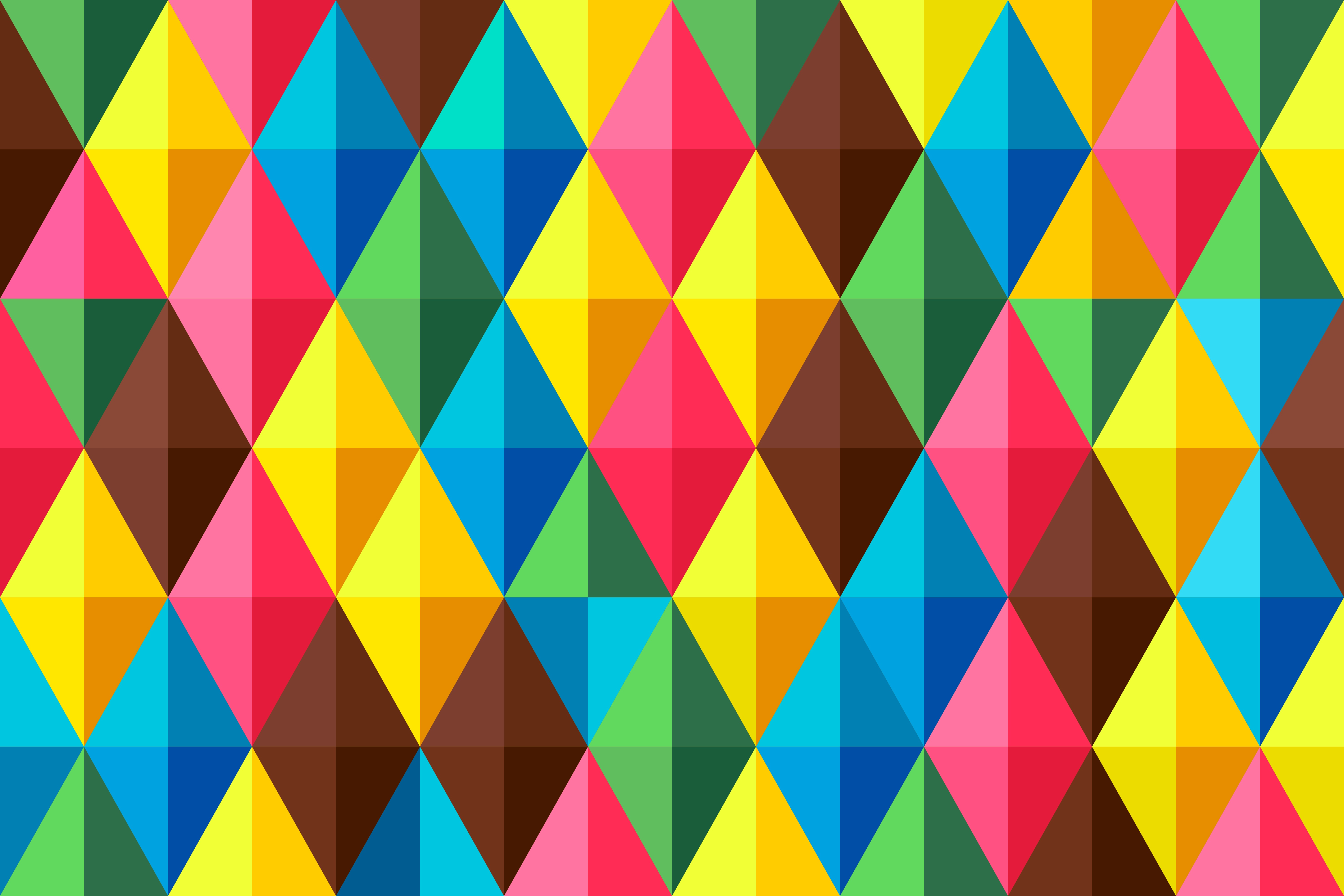 Vibrant Triangle Geometry in 4K