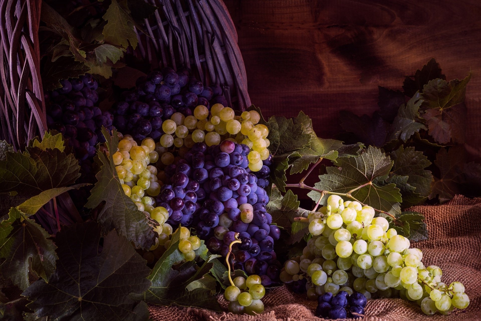 Download Fruit Food Grapes HD Wallpaper
