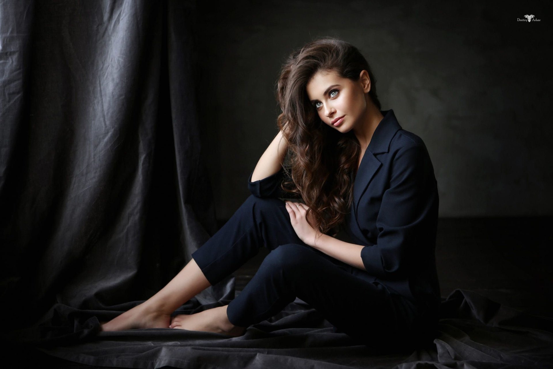 Download Long Hair Brunette Woman Model HD Wallpaper